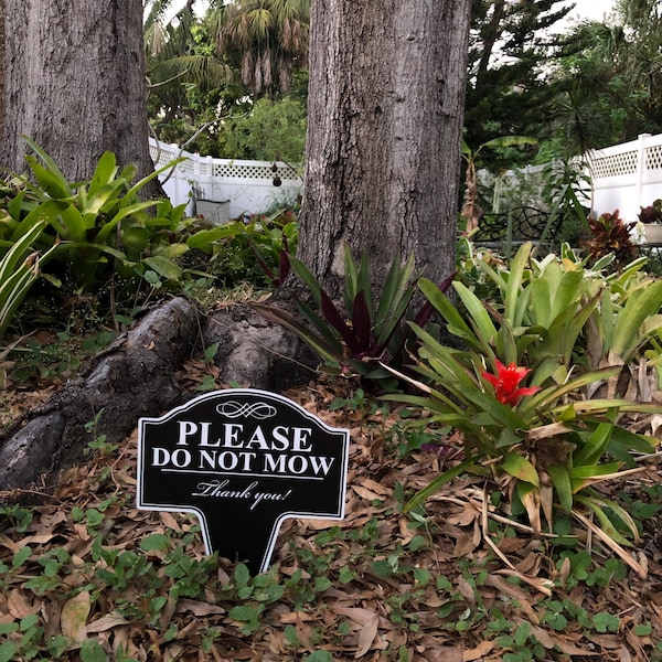 Please Do Not Mow Aluminum Yard Sign 10x14 (available in English or ...