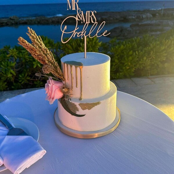 Gold Monogram Wedding Cake Topper, Wreath Initial Cake Topper for ...