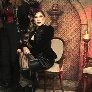 Demonstration or Example of Sizes of Top Hats for Chiki Bird - Etsy