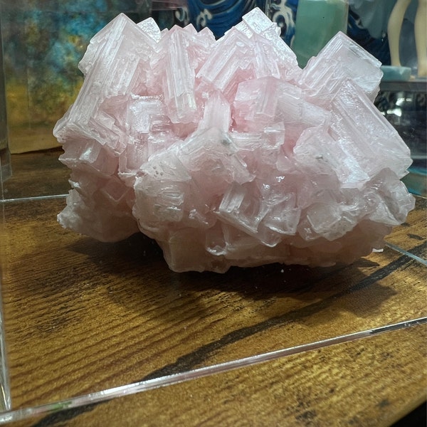 T'z Tagz Clear Acrylic Display Stand 5-sided 3 Panel 2 Bend Cubes and ...