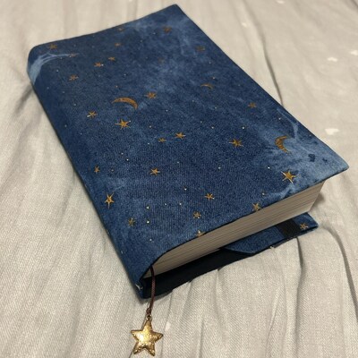 Adjustable Book Cover, Fabric Book Cover, Reusable Book Cover, Handmade ...