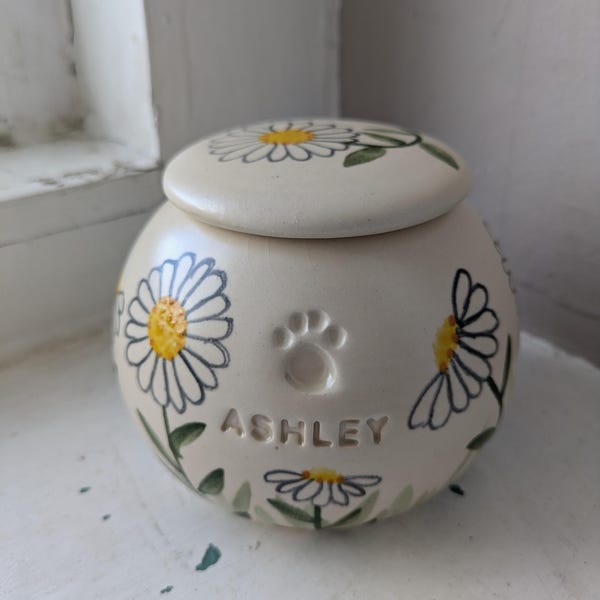 Daisy Cat Urn, Yellow Cat Urn, Creamation Urn, Pottery Urn for Pets ...