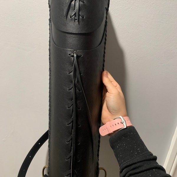 Semicircular, Laced Back Quiver With Lace-up Front - Etsy