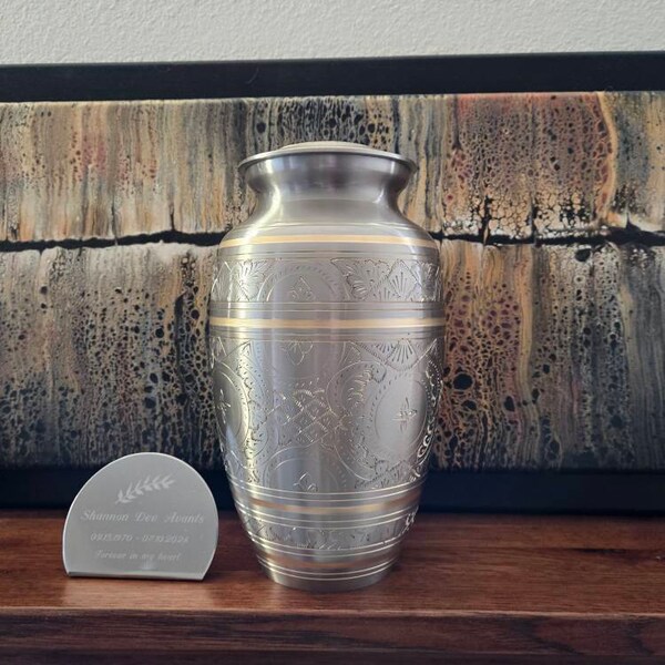 Memorial Glass With Engraved Photo - Personalized Engraved Glass - Standing Memorial Plaque ...