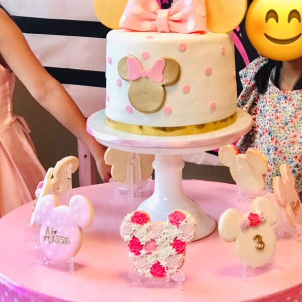 Edible Fondant Bow and Gold Ears Cake Topper - Etsy