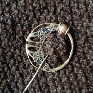 Celtic Omega Fibula With Bronze Knot Pattern Nordic Horseshoe Fibula ...