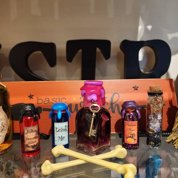 Health Potion Bottle Potion of Healing Potion of Health Fantasy Potion ...
