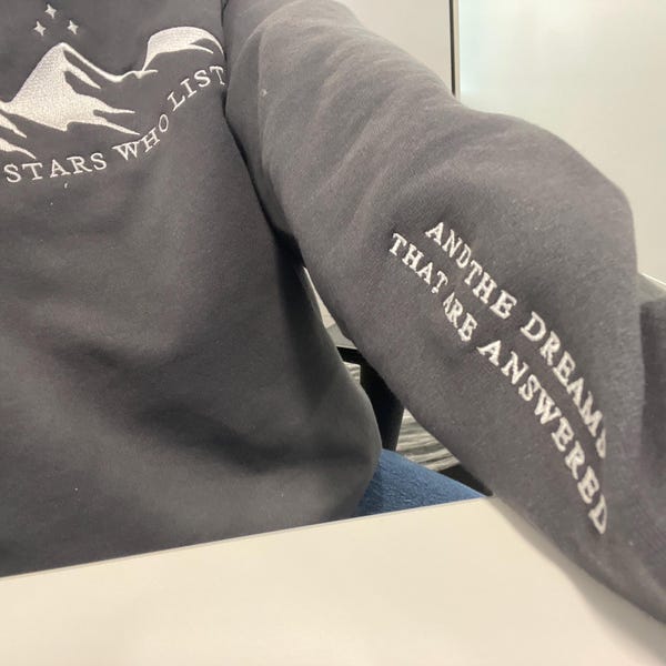 OFFICIAL ACOTAR Green Gold Velaris Embroidered Sweatshirt Acotar Merch ...