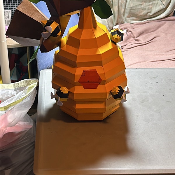 Papercraft Bee and Hive on a Branch, Low Poly Bee and Hive Template ...