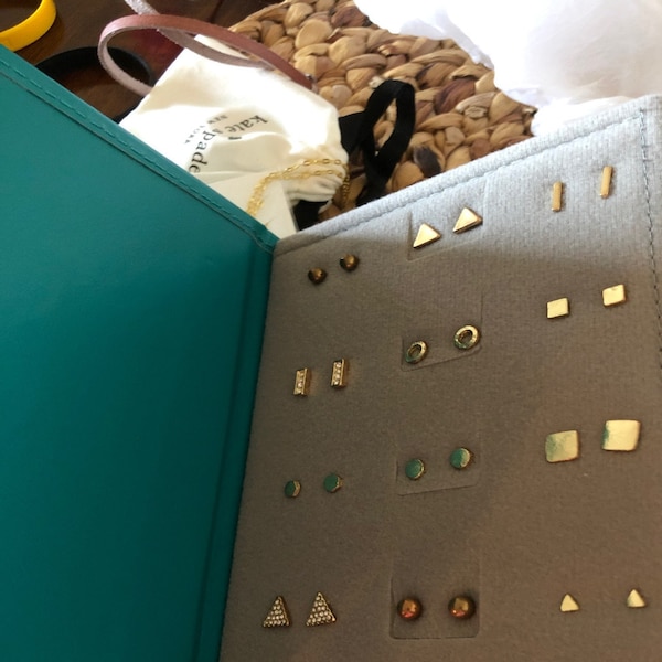 Earring Storage Book - 11 Colours - Earring Holder - Stud Earring ...