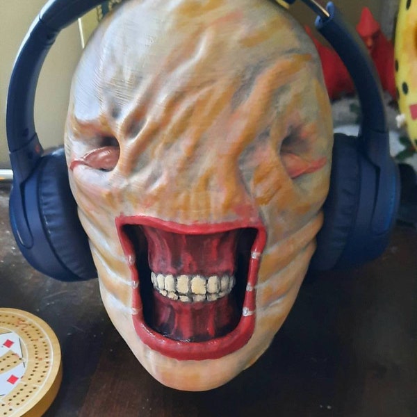 Chatterer Headphone Stand | Horror Movie Headset Stand | Gamer Gift ...