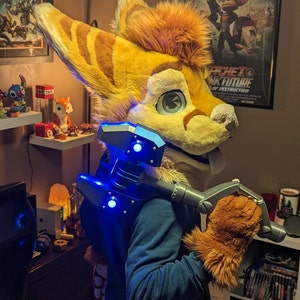 Ratchet & Clank Millennium 12 Omniwrench Replica 3D Printed Cosplay - Etsy