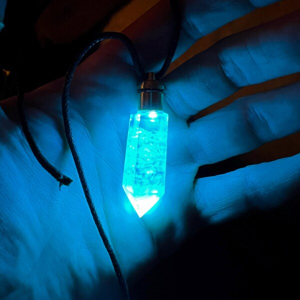 Disney's Atlantis the Lost Empire Kida Crystal Handcrafted Glowing ...