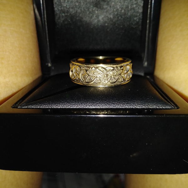 Gold or Platinum Triquetra Raven Ring, Mens Celtic Corvid Wedding Band ...