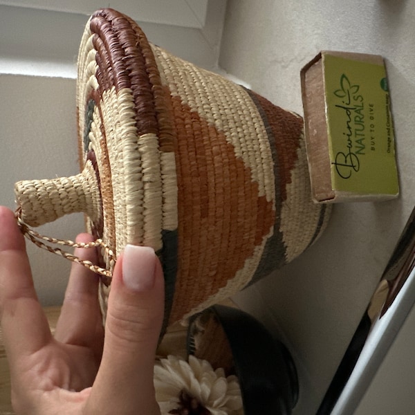 Handwoven Grass Crafts Set Trio of Shallow Trays, Bowls, or Baskets ...