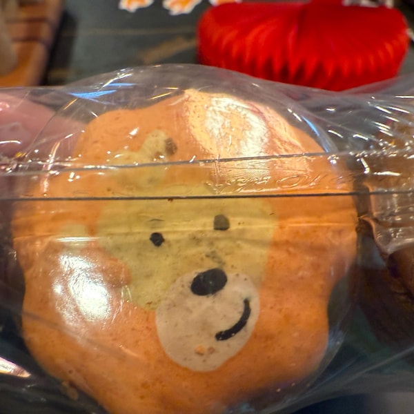 Izzy French Macarons - Surprise Me Flavors- Assorted Standard Packaging ...