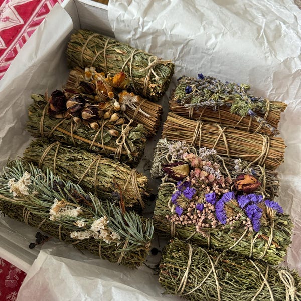 Yule Juniper & Blue Spruce Smudge Stick With Bundle - Small Bouquet ...