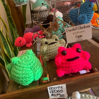 Ted the Thick Toad, Free NO-SEW Crochet Amigurumi PDF Pattern, Small ...