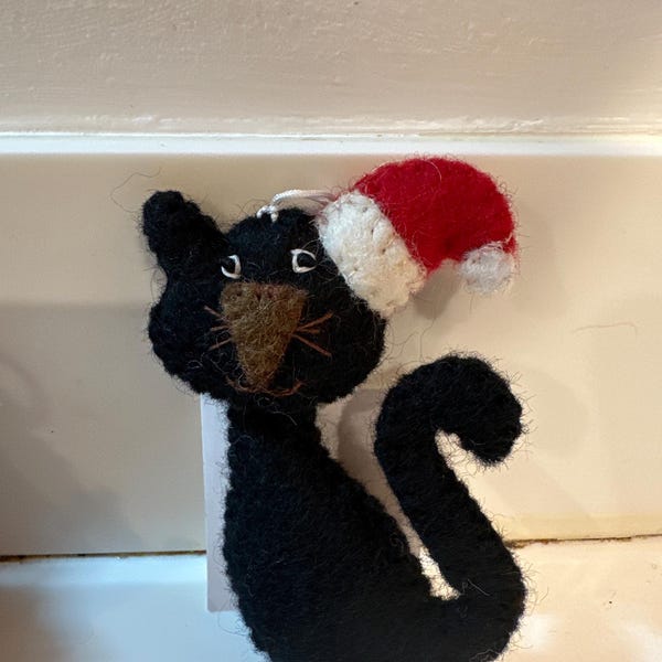 Felted Wool Yellow Lab maisie W BROWN or PINK Nose & Tennis Ball ...