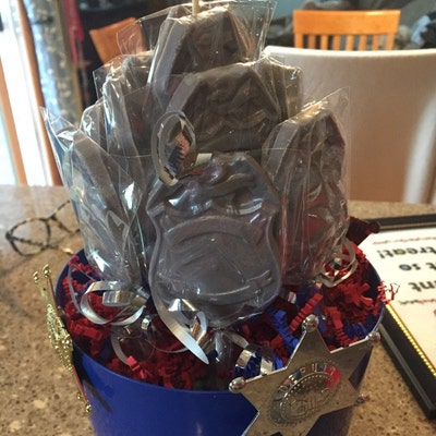 Police Officer Badge Chocolate 24 Lollipops - Etsy