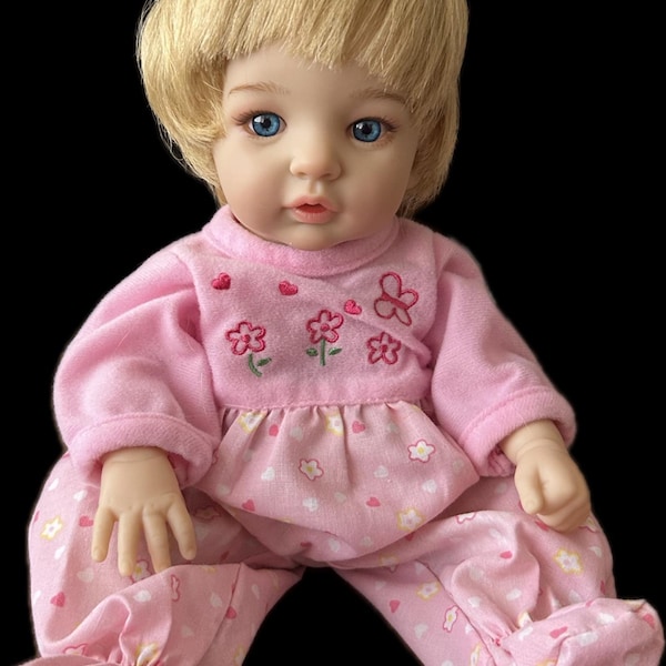 Official Identification and Price Guide to Collectible Toys, by Richard ...