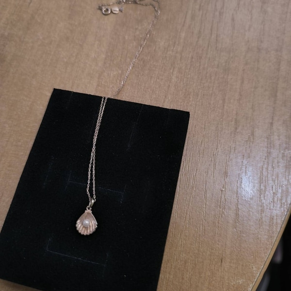 Single Pearl in Shell Necklace • 14K Solid Gold Sea Shell Pendant ...