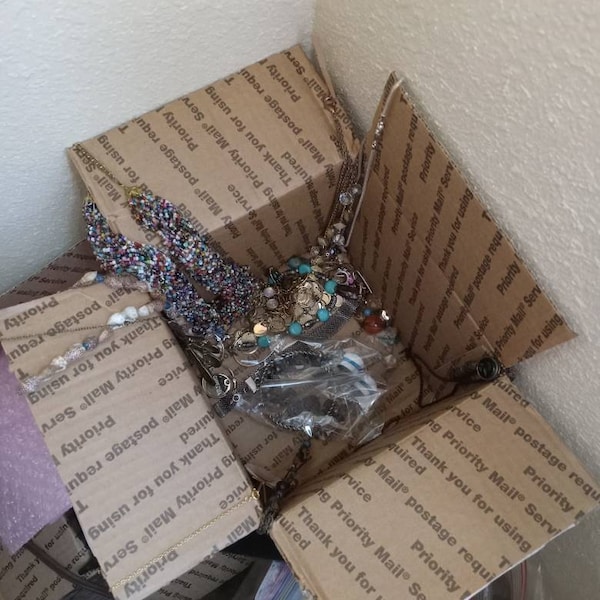 Vintage Costume Broken Craft Jewelry Lot 1 Lb - Etsy