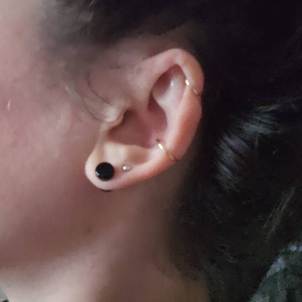 14k Yellow Gold Hoop Earrings 12-50x2.0mm, Piercing to Lobe, Upper-lobe ...