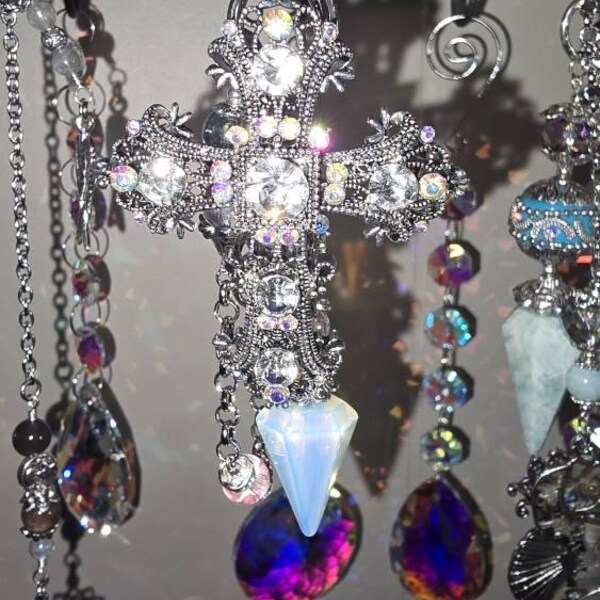 Aphrodite Venus Pendulum Altar Set Unique Celestial Divination Golden ...