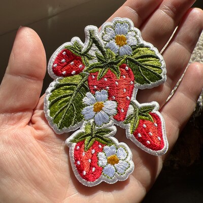 Strawberry Plant Patch Set of 2 Fruit Patches for Jackets Embroidered ...