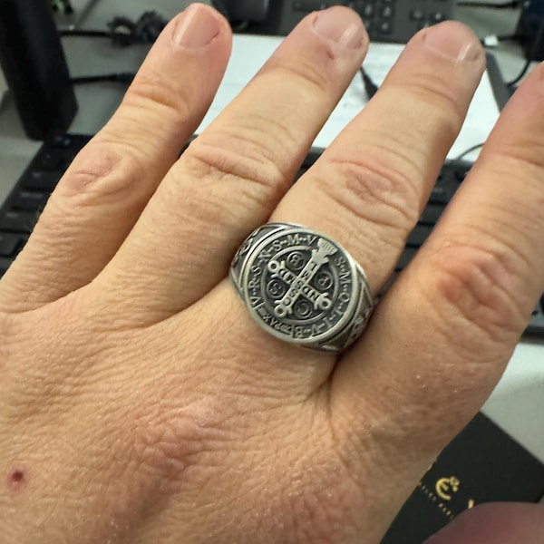 Custom Mellet Family Crest Signet Ring Coat of Arms Ring Custom Rings ...
