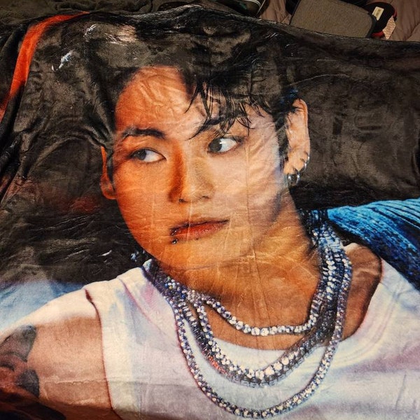 Kim Seokjin Blanket: BTS Jin Bias Velveteen Minky Blanket - Etsy
