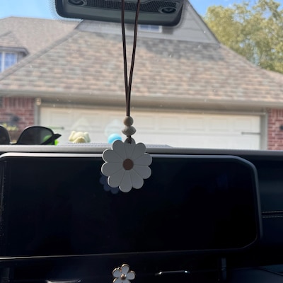 Rear View Mirror Car Charm Daisy Flower Clay Car Diffuser & Aromatherapy Accessory - Etsy