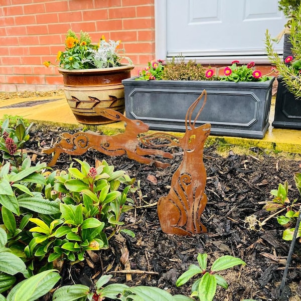 Rusty Metal Moon Gazing Hare - Pagan - Garden Ornaments - Art - Celtic ...