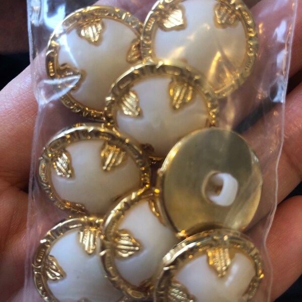 Mixed Gold Tone Vintage Buttons, 15~30mm Random Combination, Old ...
