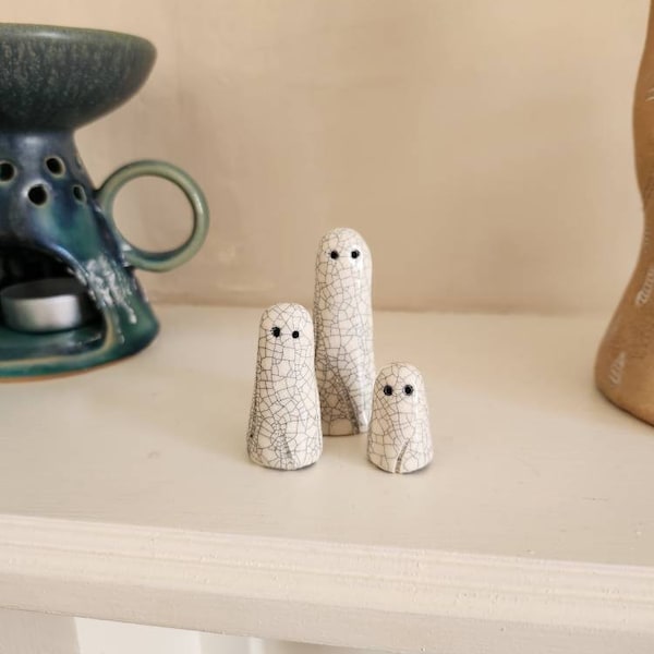 Pocket Ghost - Handmade Ceramic Crackle Ghosts - Halloween Decorations ...