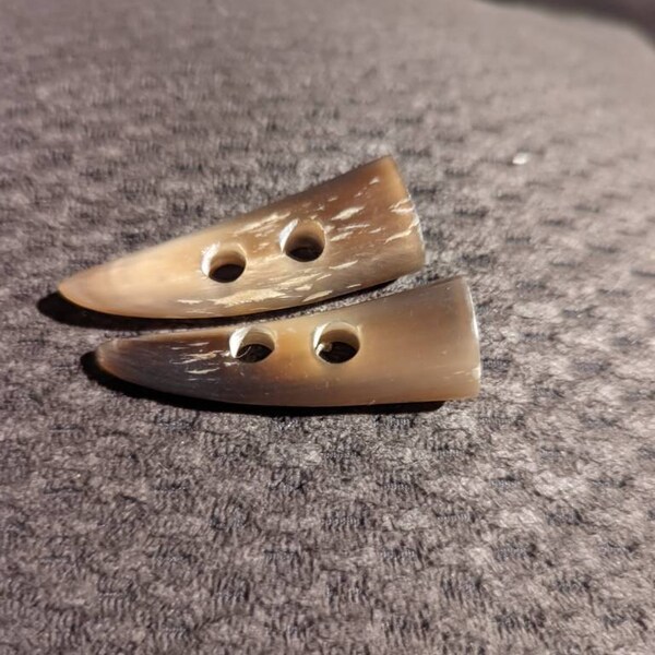 2 Inch Length REAL Bull Horn Toggle Button, 100% Horn Buttons, Bull ...