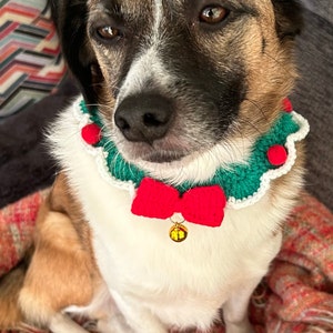 Crocheted Christmas Pet Collar Festive Dog Outfit Christmas Accessories ...
