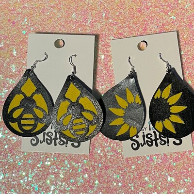 Earbud Holder SVG Headphone Holder Template Cord Organizer SVG Phone ...