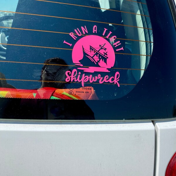 I Run A Tight Shipwreck Vinyl Decal, Mom Life Sticker, Mama Laptop Decal, Mom Car Decal, Funny ...