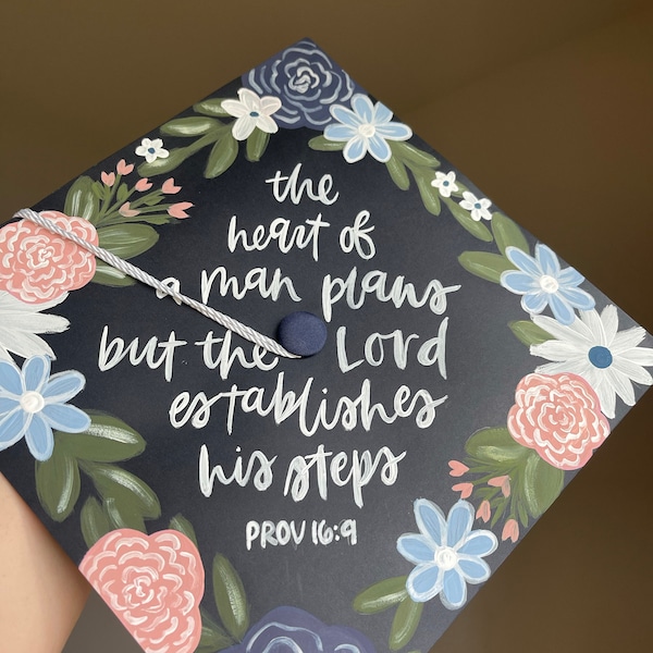 Hand Painted Grad Cap Toppers | Fully Custom - Etsy