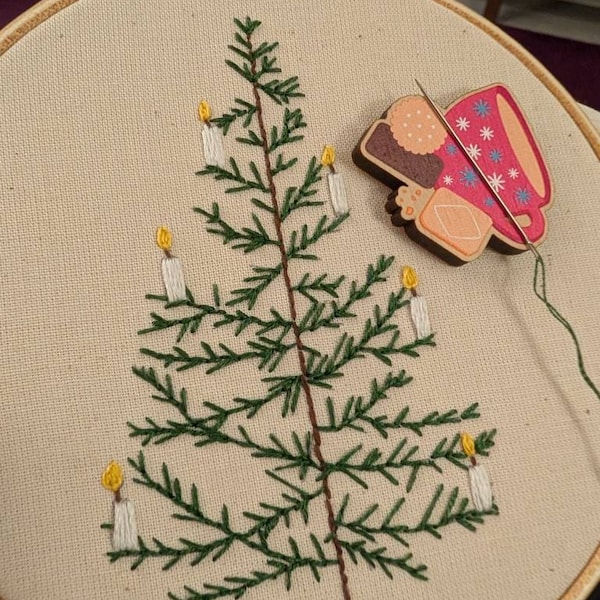 Christmas Tree Embroidery Kit: Beginner Friendly Festive Beaded Craft ...