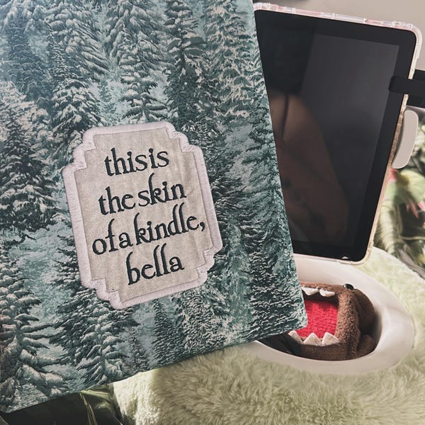 Halloween Spooky Floral Scream Lightly Padded Kindle Sleeve With Snap E-reader Cover Case for ...