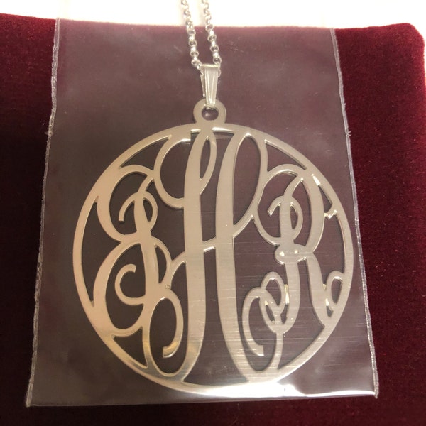 Circle Monogram Necklace 1.2'' Monogrammed Pendant 3 Initials - Gold ...