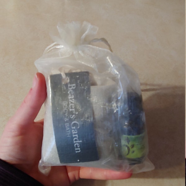 Natural Pest Repellent Bug Be Gone Organic Bug Spray Outdoor Skincare ...