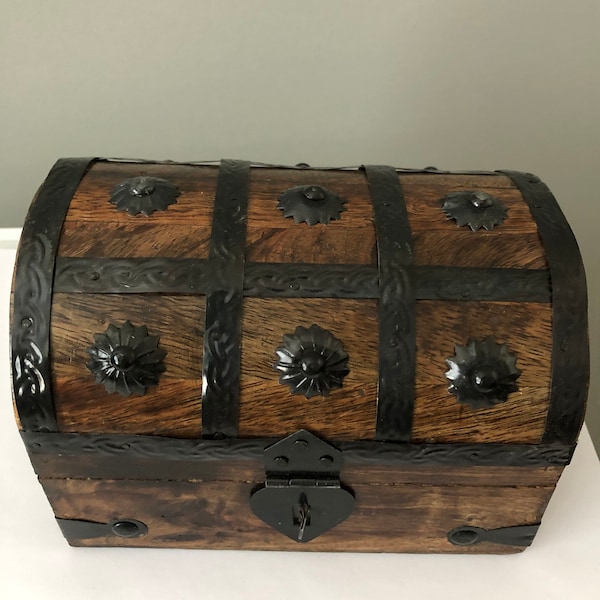 Pirate Wooden Treasure Chest - Keepsake Box - Kids Toy Chest - Rustic ...
