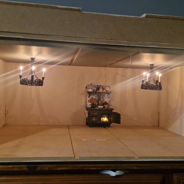 1/12 Scale Robert Stubbs Tudor Dolls House. Brand New, One of a Kind ...