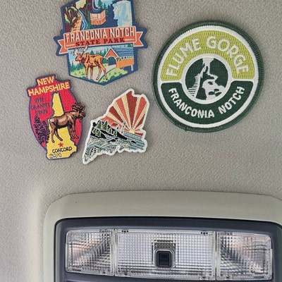 Domino Mexican Train HUB With Train Pockets 8 Positions Dominoes Game ...