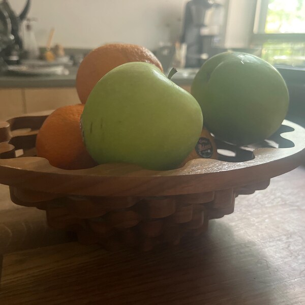 Vintage 1990s, Triangle Desk Clock, Battery Operated From Dillards - Etsy