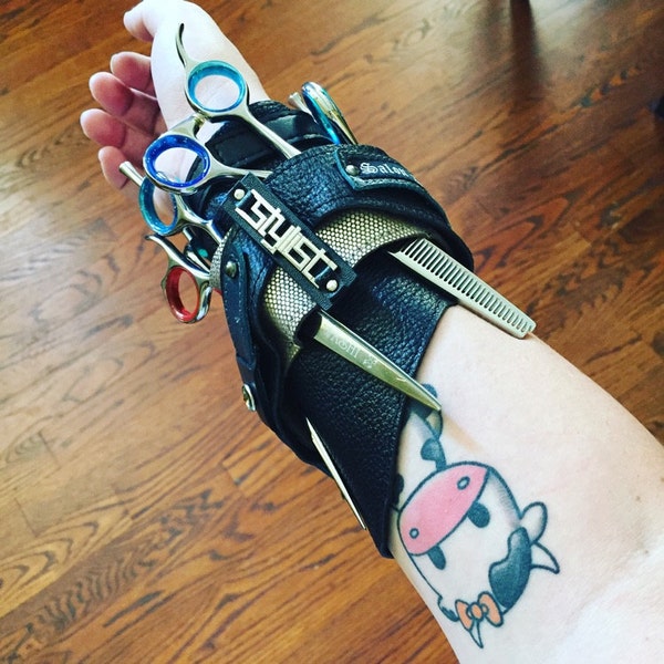 Magnetic Gauntlet // Shear Holster // Leather Bracer // Cosplay - Etsy